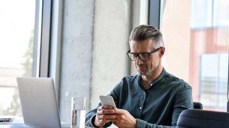 10 Superb Business Texting Etiquettes You Should Never Break